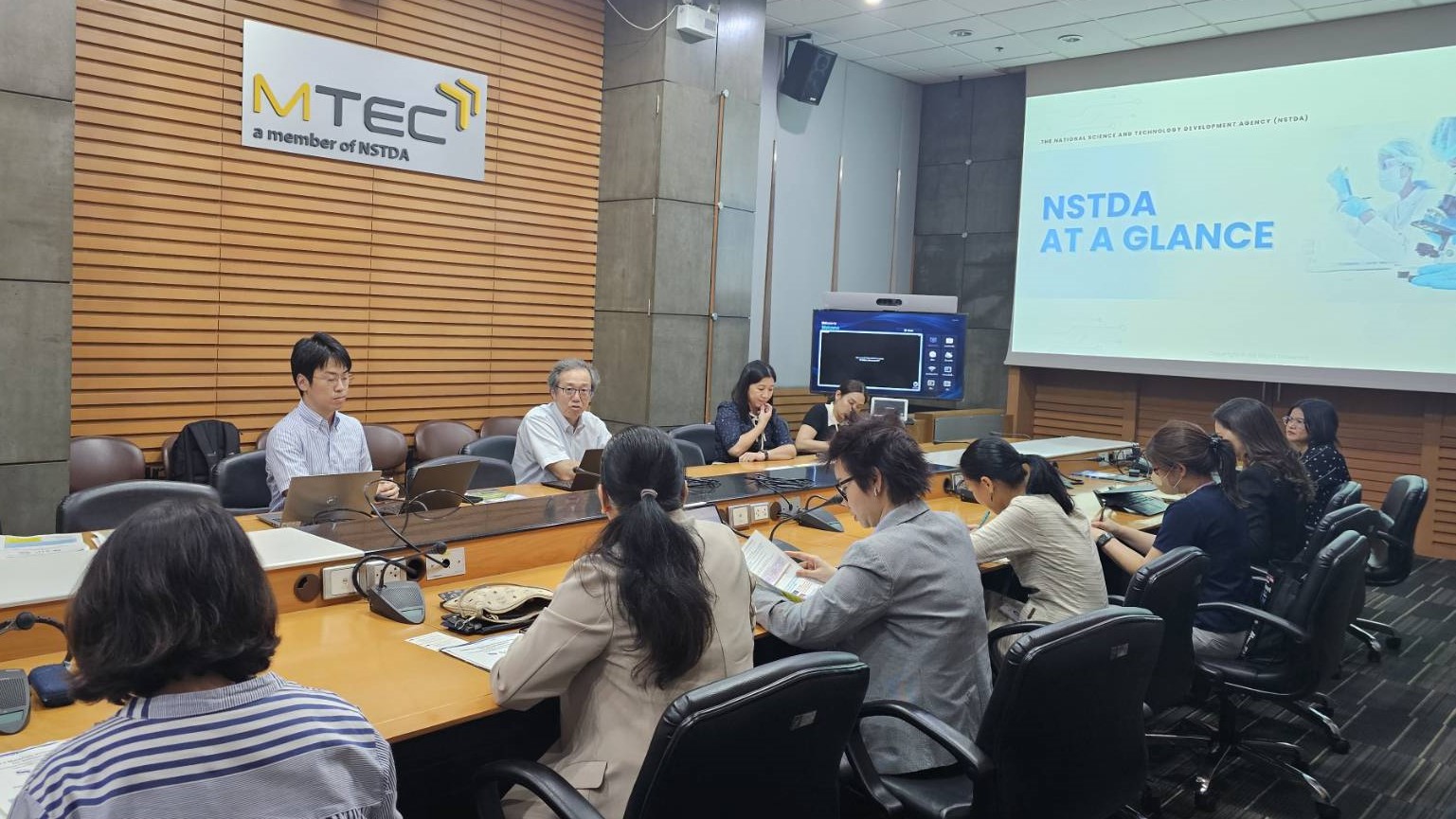 ENTEC, MTEC, and NANOTEC of NSTDA Welcome Delegates from Japan’s Cross ...