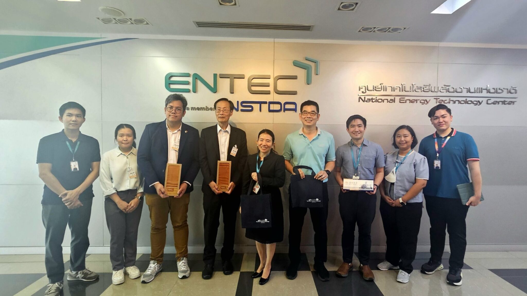 2024.11.19 ENTEC, NSTDA, Welcomes Dr. Ishihara from Kyoto University and Faculty Members from ...