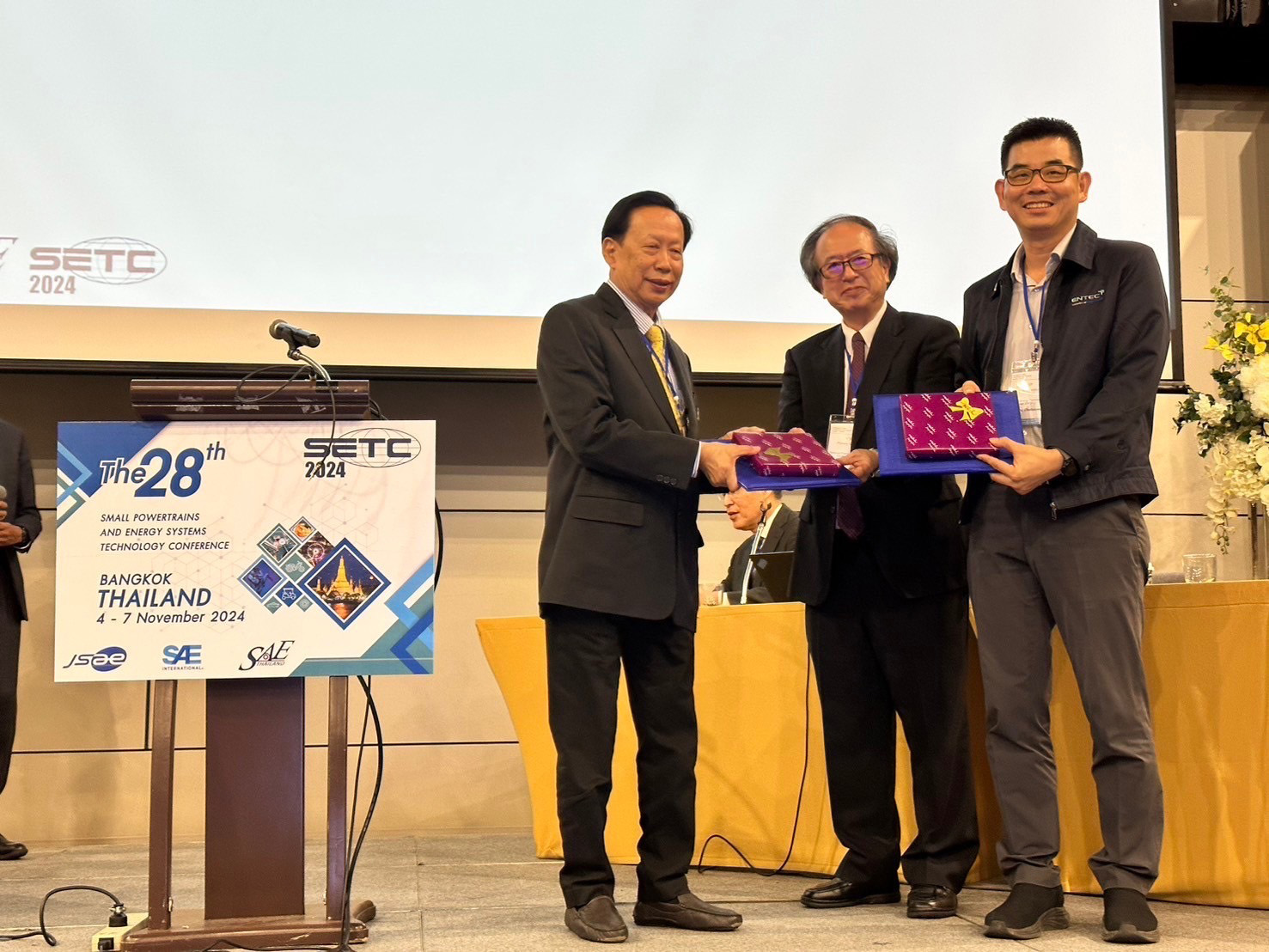 2024.11.06-05 ENTEC, NSTDA, invited to the 28th Small Powertrains and ...