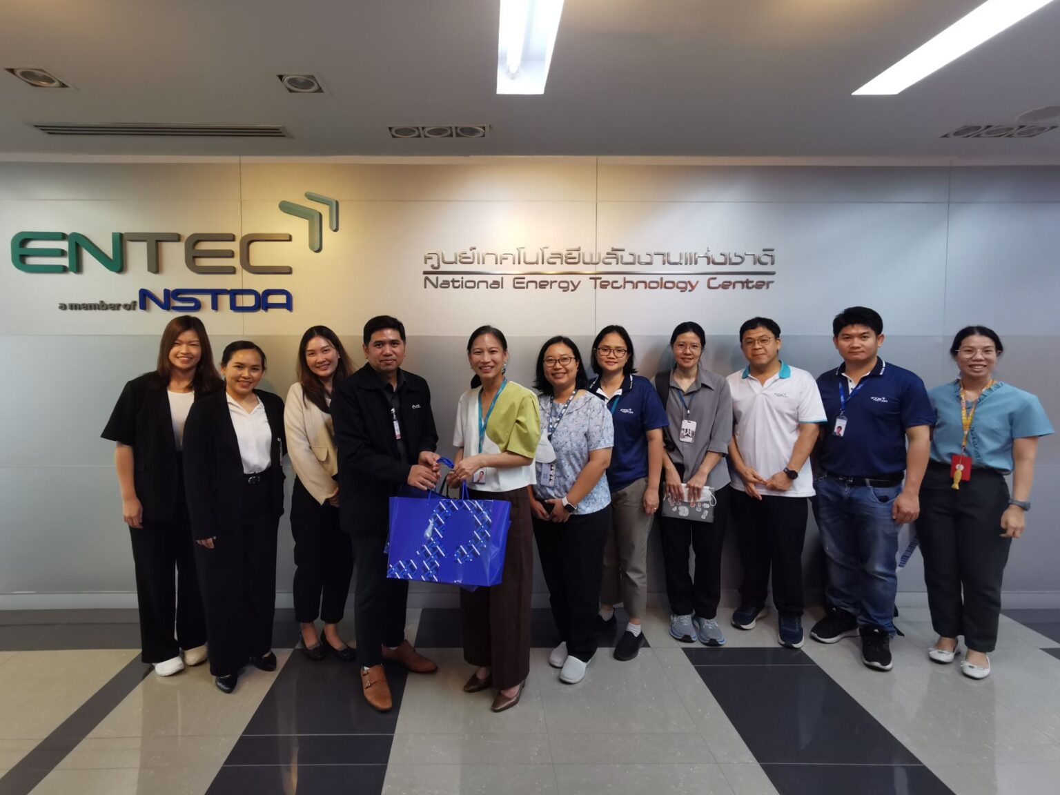 2025.02.06 ENTEC Welcomes PTTGC to the Energy Storage Technology Research Laboratory – ENTEC